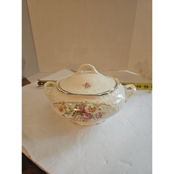 Paramont Pottery | Dining | Vintage Taylor Smith Taylor Paramount Ivory ...